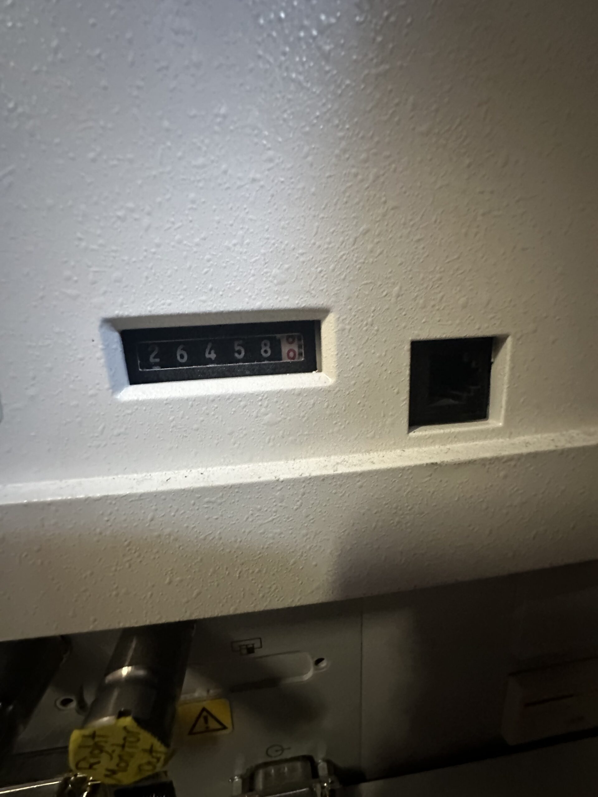 2005 Ceiling mounted GE Proteus with wall bucky and digital plate – ECG