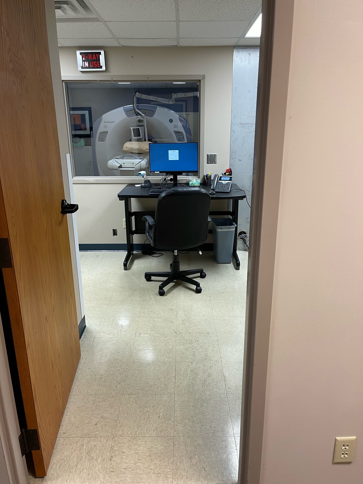 2005 Ceiling mounted GE Proteus with wall bucky and digital plate – ECG