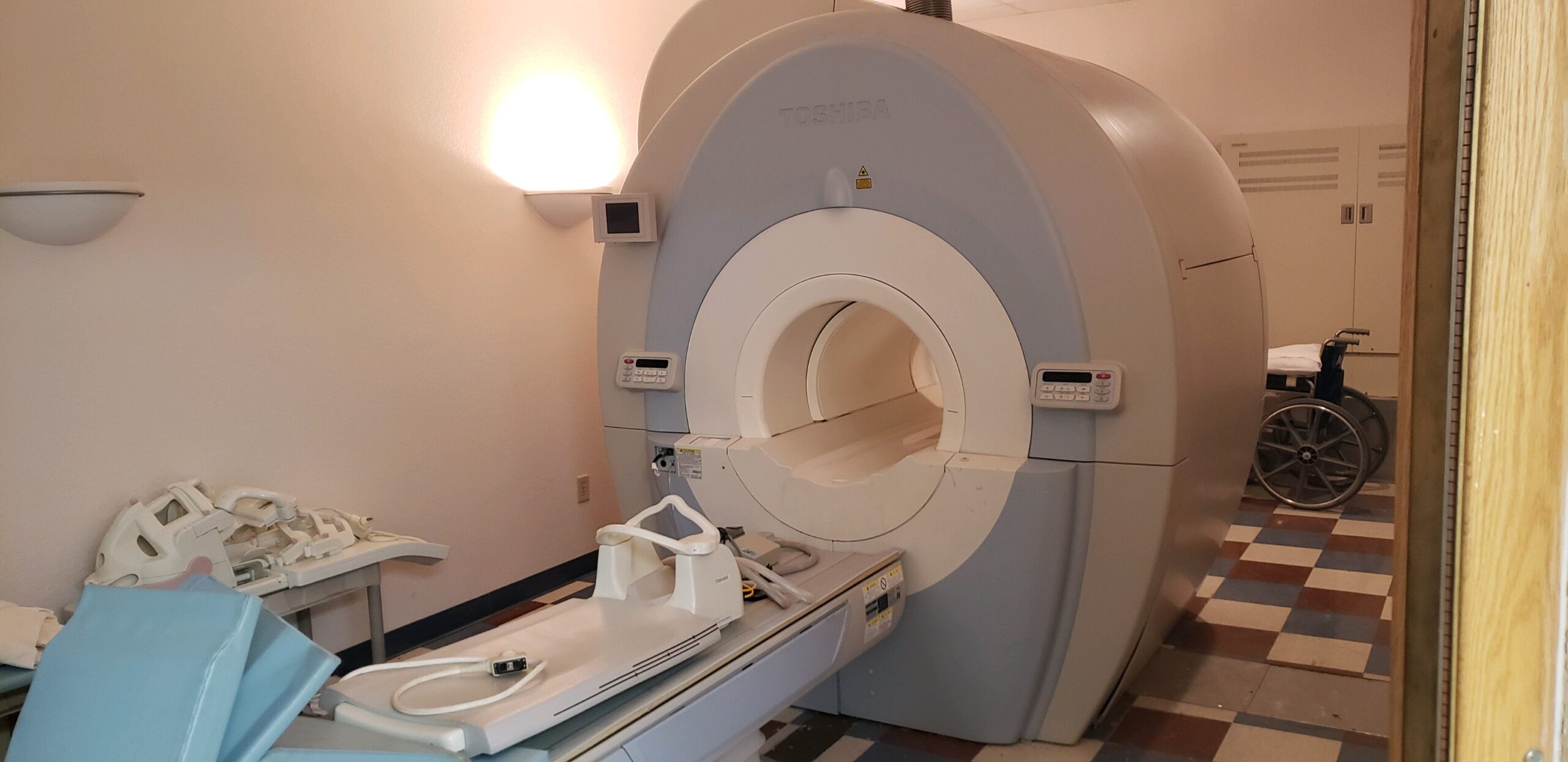 Esoate S Scan MRI – ECG