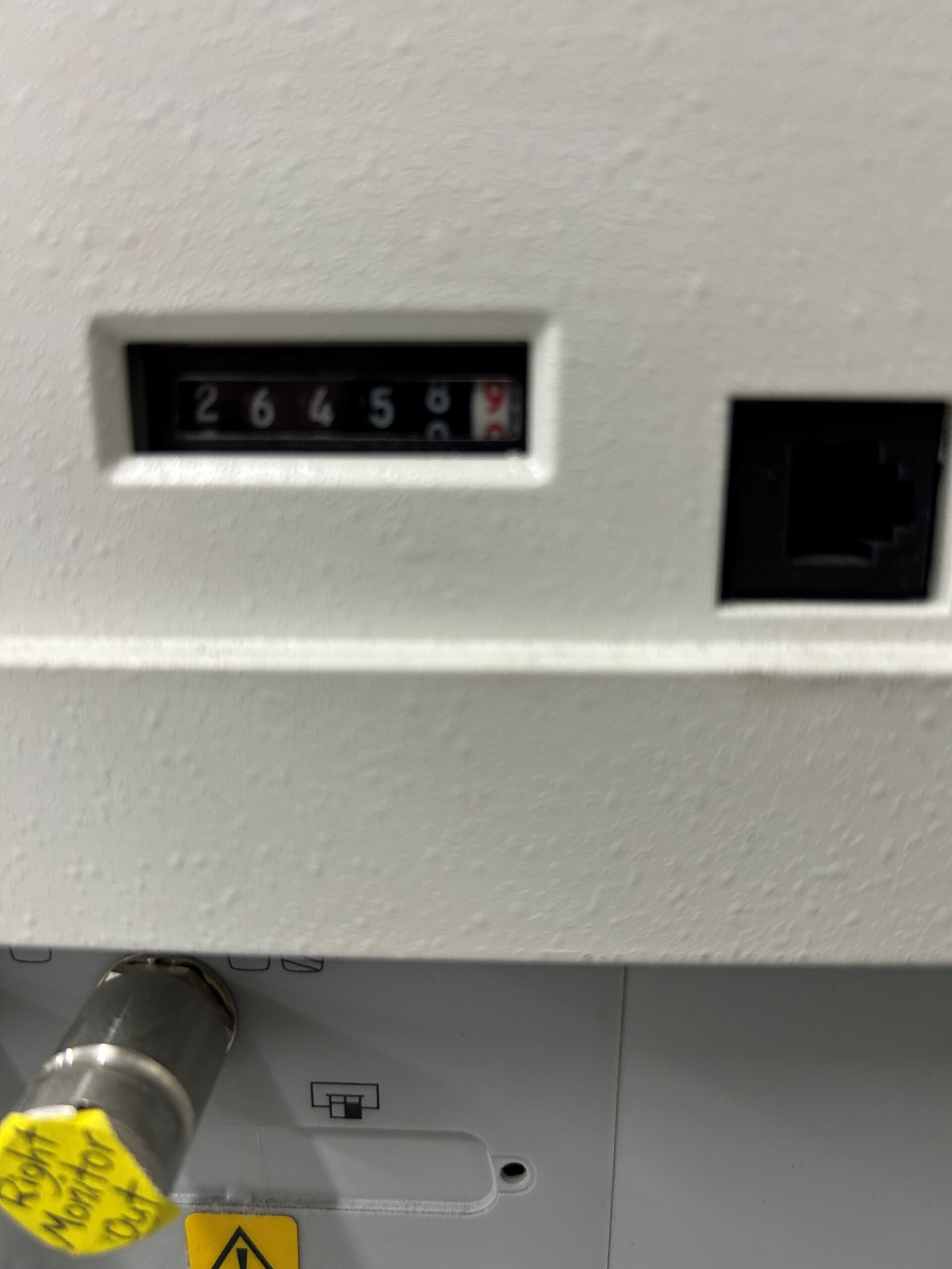 2005 Ceiling mounted GE Proteus with wall bucky and digital plate – ECG