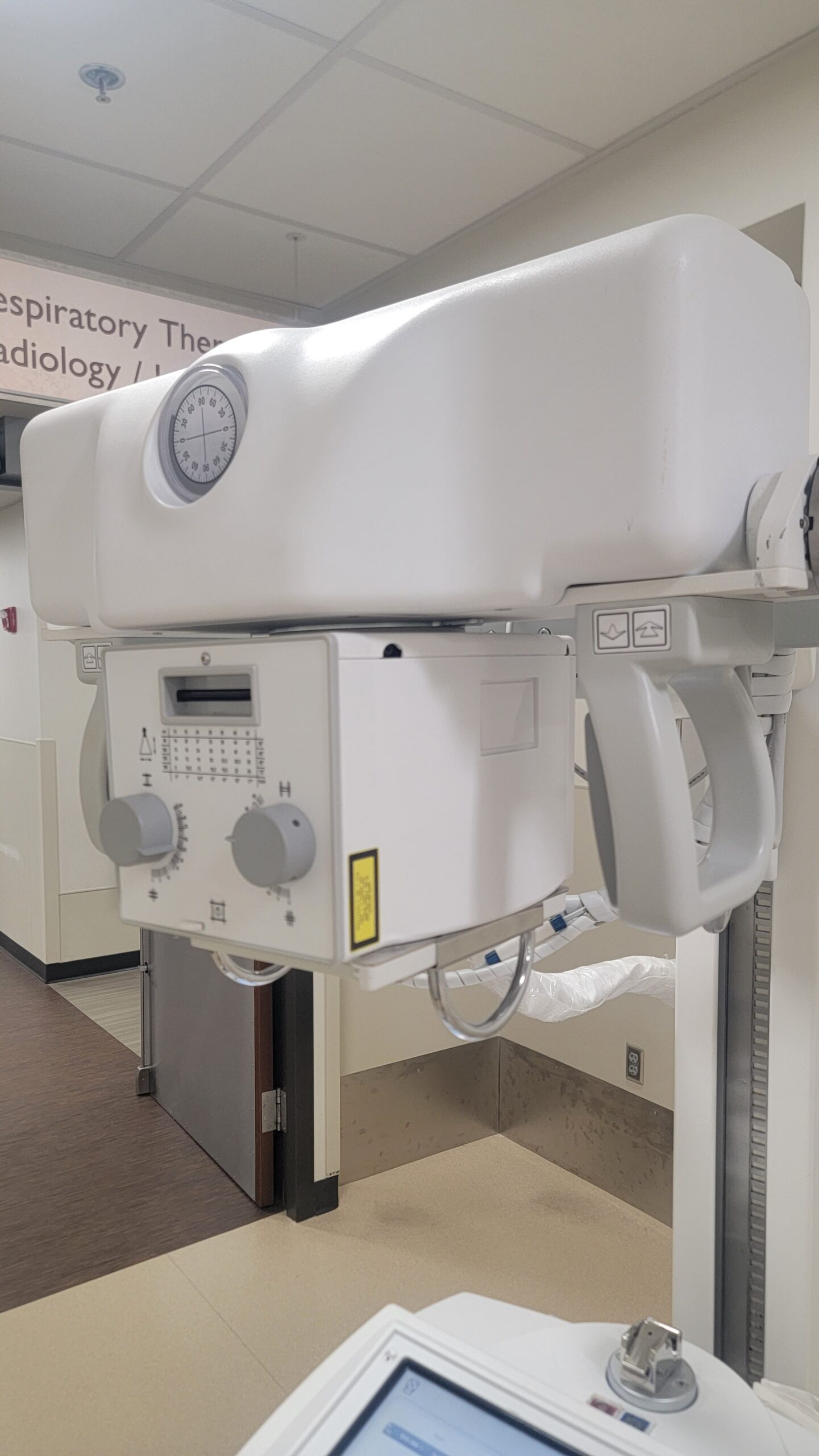 2013 floor mounted Quantum with Carestream DR – ECG